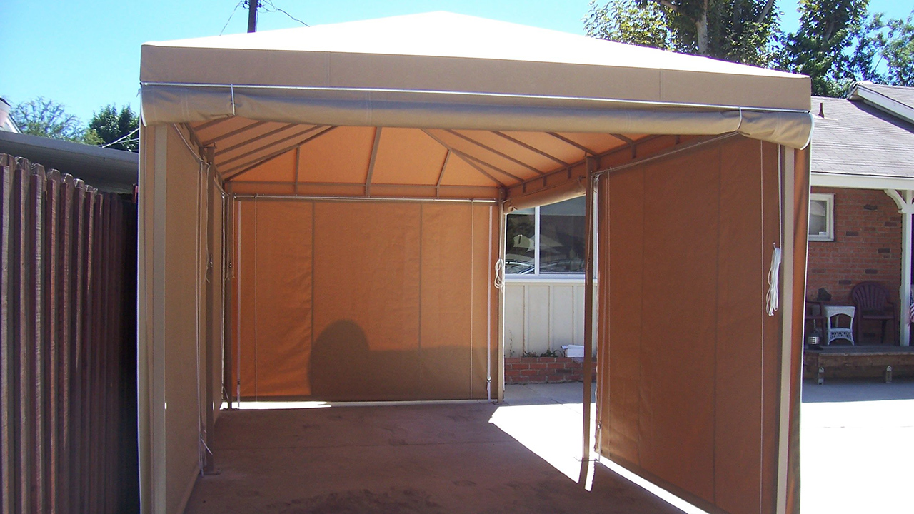 Roll-Up Curtains – World of Awnings and Canopies