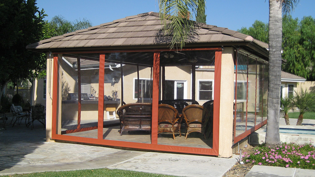 Roll-Up Curtains – World of Awnings and Canopies