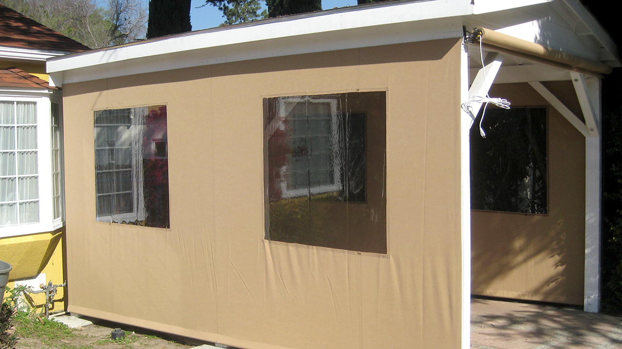 Roll-Up Curtains – World of Awnings and Canopies